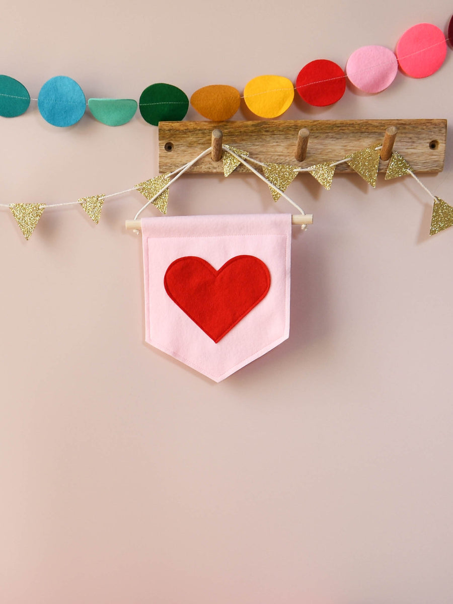 Mini Felt heart Banner – House of Hooray